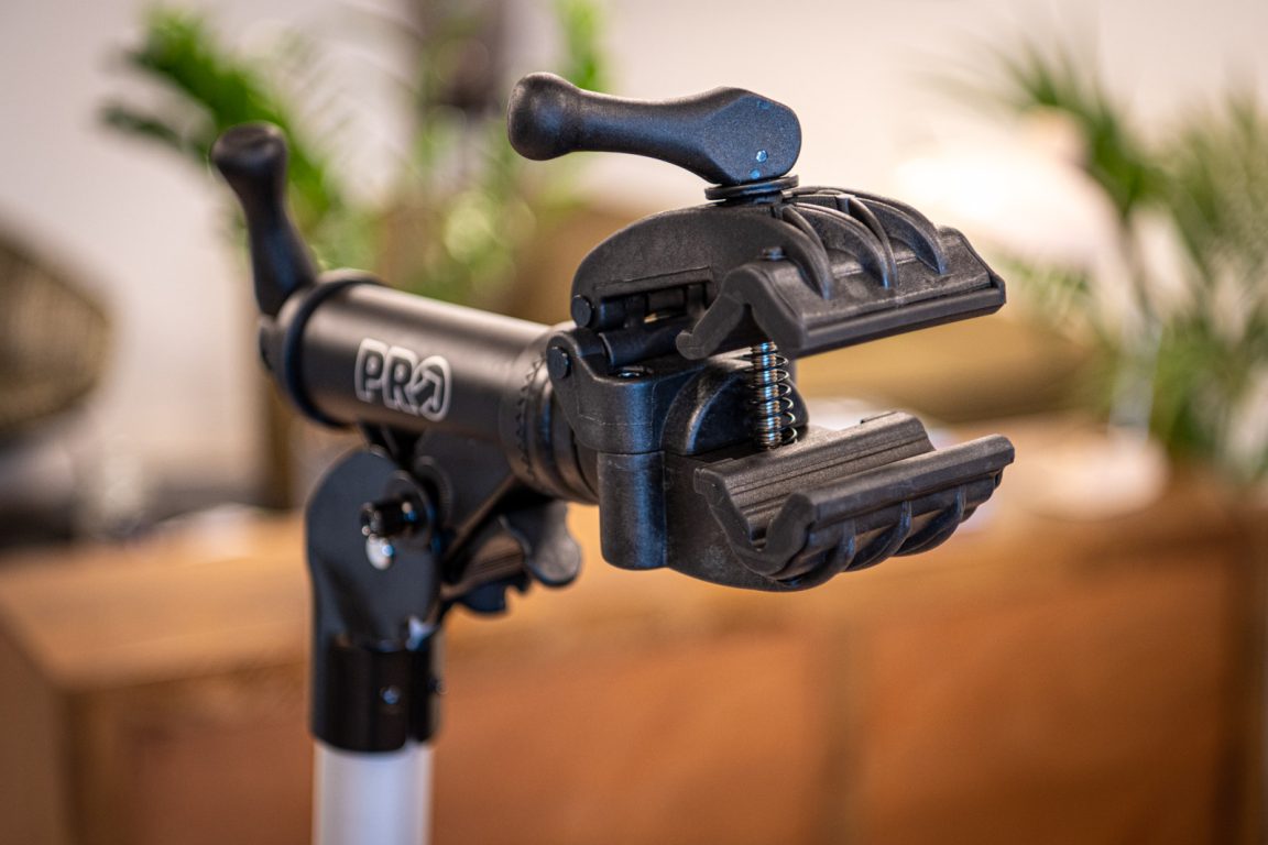 Review: Pro Bike Repair Stand - lichtgewicht montagestandaard voor je ...