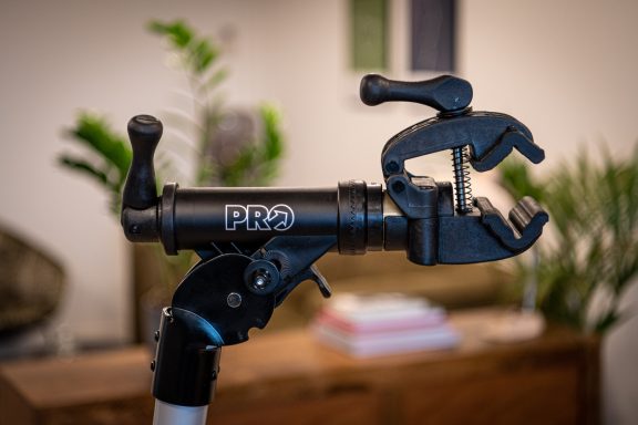 Review: Pro Bike Repair Stand - lichtgewicht montagestandaard voor je ...