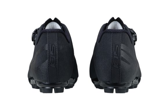 Sidi MTB Speed 2 schoenen zijn volledig zwart - MTBblog.nl